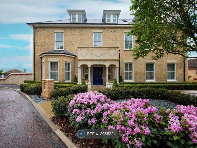 Beechwood House, Headington, Oxford OX3, 4 bed flat to rent, £2,400 pcm | PrimeLocation