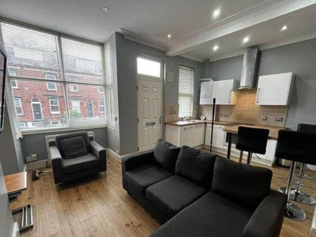 Beechwood Mount, Burley, 3 Bedroom Terraced