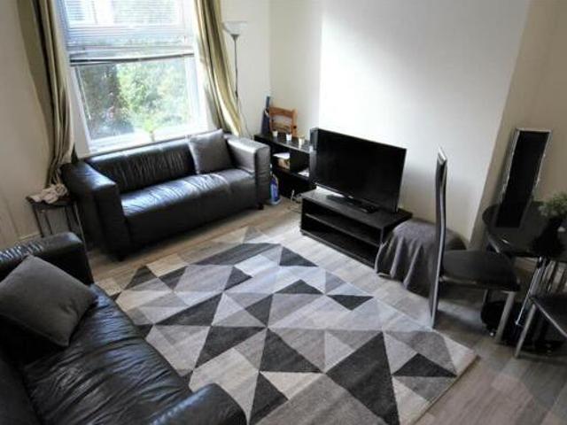 Beechwood Mount, Burley, 4 Bedroom Terraced