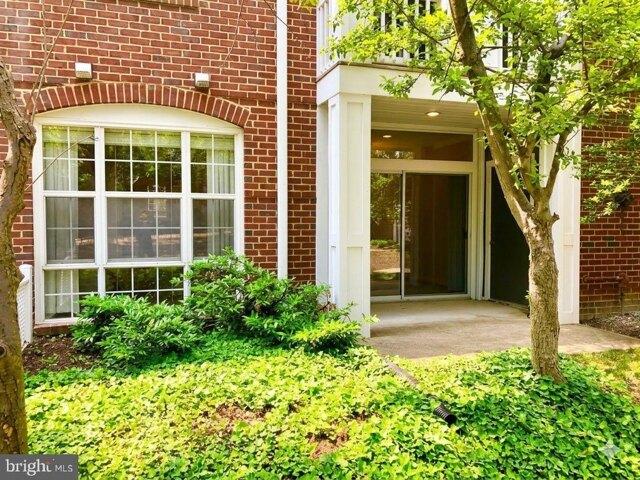 Beechwood Ter Unit,ashburn, Condo For Sale