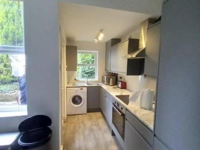 Beehive Road 4 bed house share to rent £2,112 pcm £487 pw