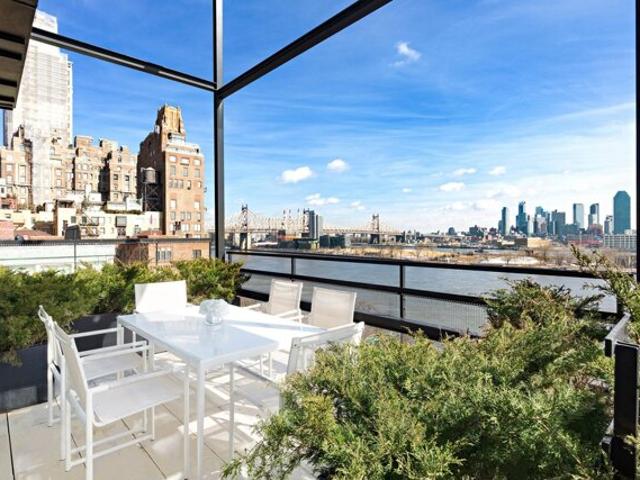 Beekman Pl, New York, Home For Sale