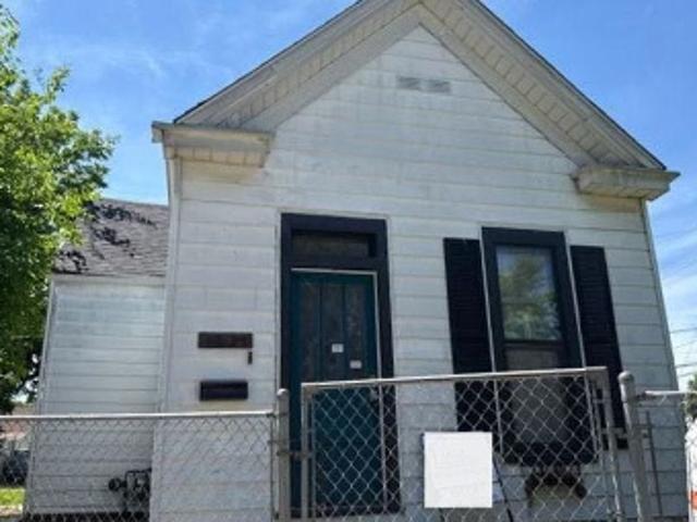 Beeler St