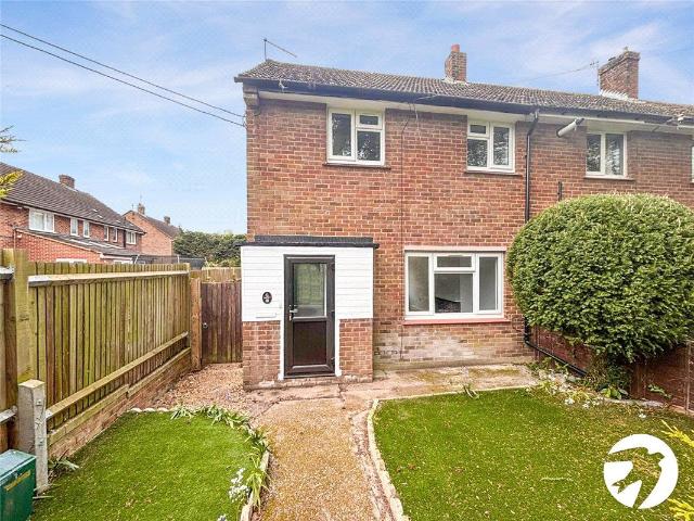 Beesfield Lane, Farningham, Dartford, Kent DA4, 2 bed end terrace house to rent, £1,750 pcm | PrimeLocation