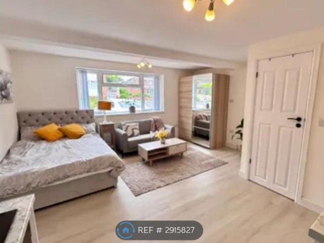 Beeston, Nottingham NG9, Studio to rent, £795 pcm | PrimeLocation