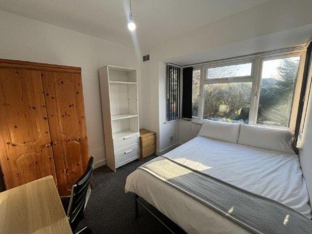 Beeston Road 4 bed house share to rent £2,024 pcm £467 pw