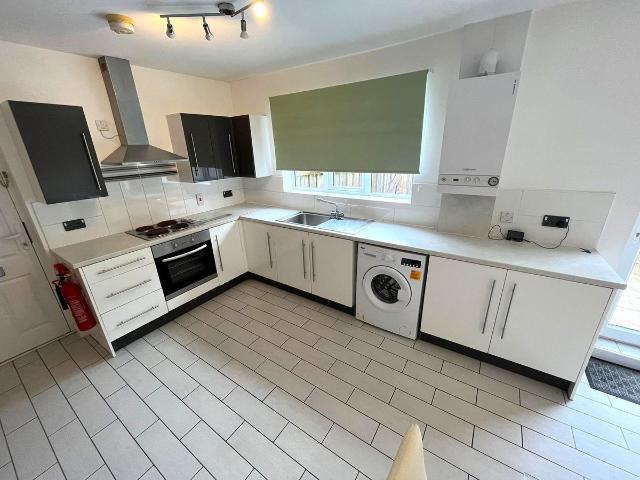 Beeston Road, Dunkirk, Nottingham NG7, 2 bed semi detached house to rent, £1,500 pcm | PrimeLocation