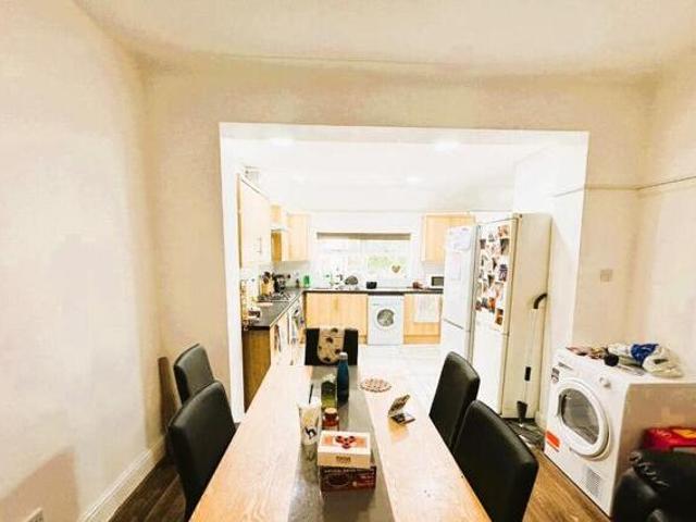 Beeston Road, Nottingham, 5 Bedroom Semi detached