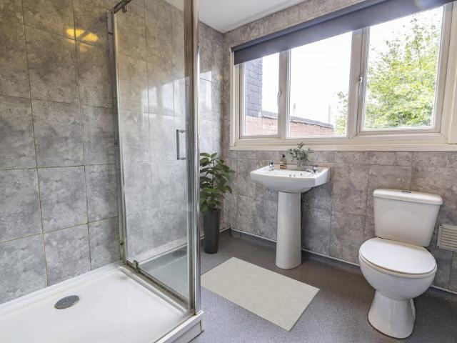 Beeston Road, Nottingham, NG7
