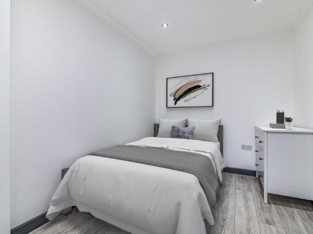 Beeston Road, Nottingham, NG7 5 bed terraced house to rent £2,585 pcm £597 pw