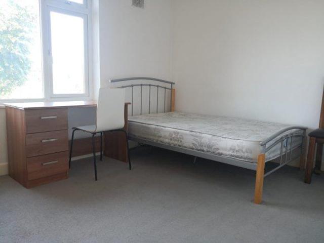 Beeston Road, Nottingham, Nottingham NG7, Room to rent, £563 pppm | PrimeLocation