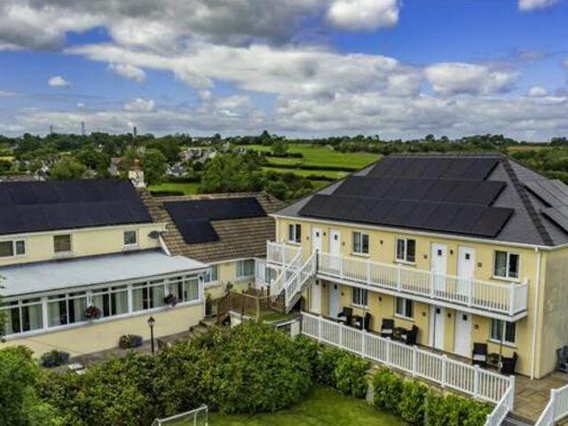 Begelly, Kilgetty, 14 Bedroom Property