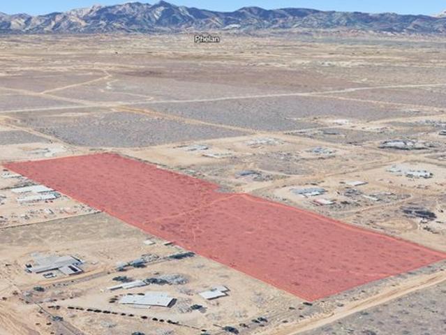 Begonia Rd, Phelan, CA 92371