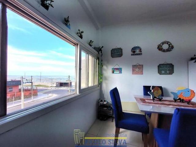 Beira mar, apartamento pronto para morar, frente norte, com um quarto, mobiliado. R$ 230 Mil