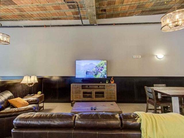 Bekins Luxury Lofts 1 Bedroom Apartment for Rent at 301 Wesley Pkwy, Sioux City, IA 51103