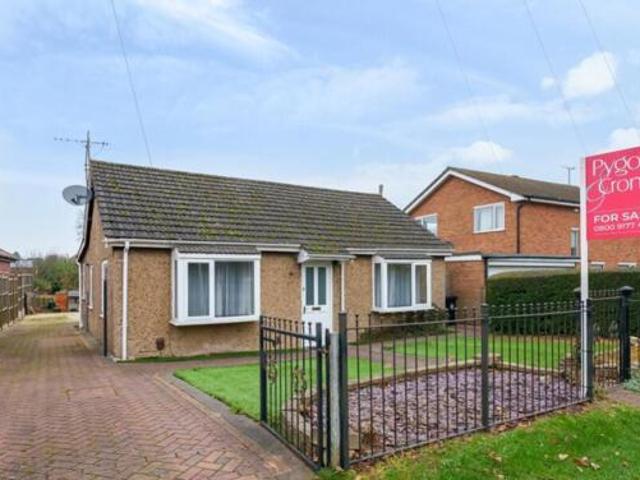 Belton Lane, Grantham, 2 Bedroom Detached