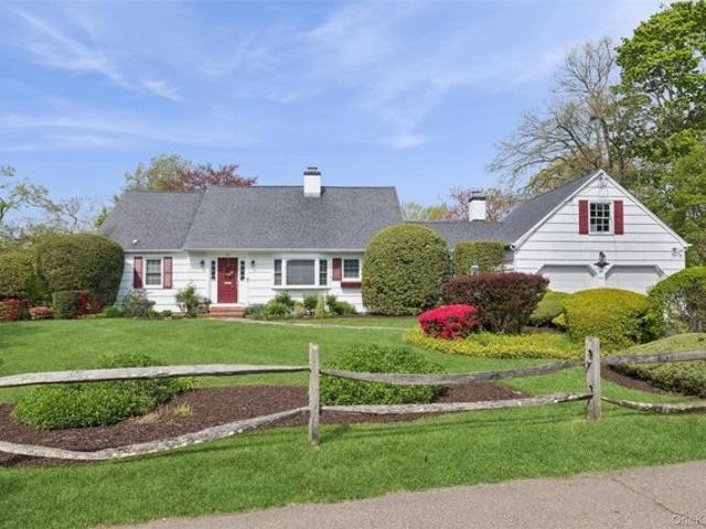 Belton Rd, Babylon, Home For Sale