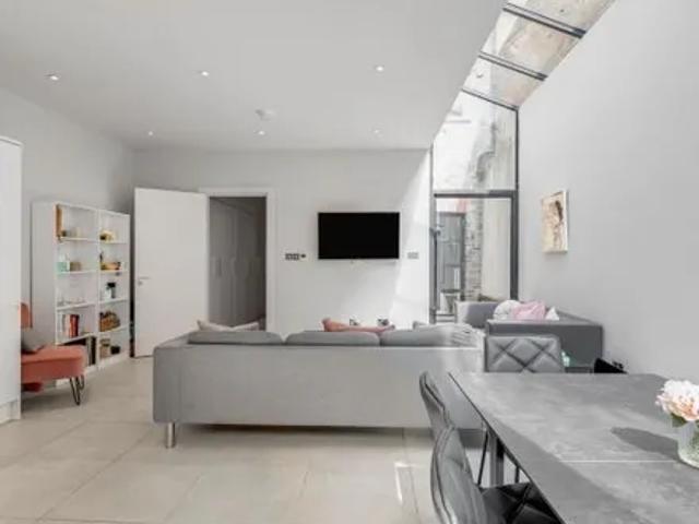 Beltran Road, London, SW6 3AL, United Kingdom | 2 bed apartment for rent #139405123 | Rentberry