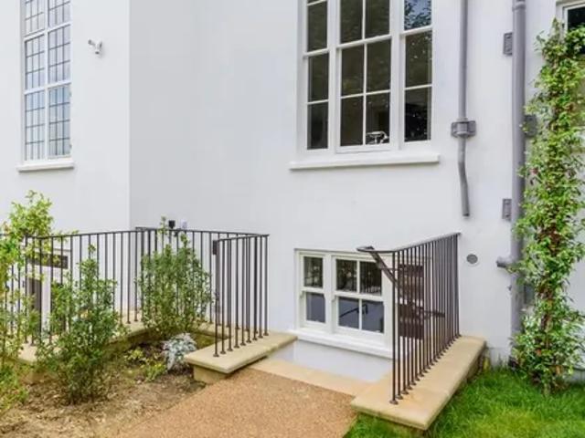 Beltwood House, 41 Sydenham Hill, London, SE26 6TN, United Kingdom | 2 bed apartment for rent #138933014 | Rentberry