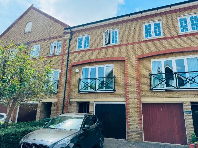 Belvedere Close, Faversham ME13, 4 bed terraced house to rent, £1,650 pcm | PrimeLocation
