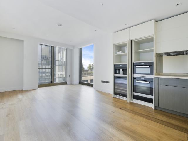 Belvedere Gardens, London, SE1 | £4,000 PCM | To let