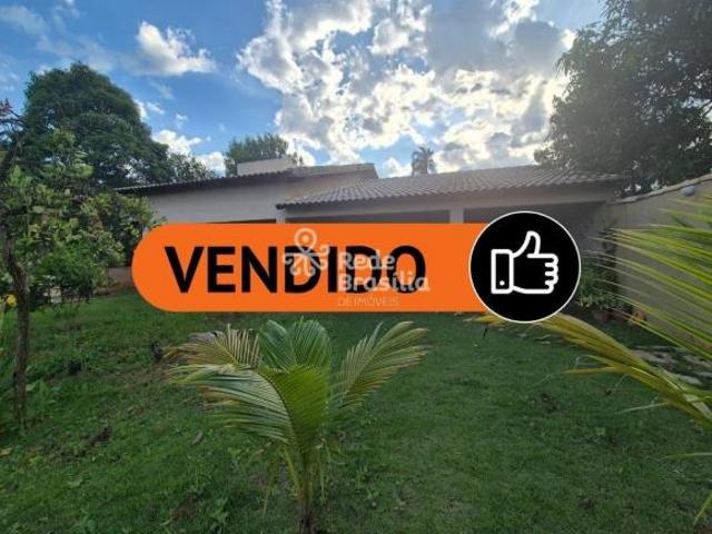 Belvedere Green Casa à venda, térrea com 3 quartos, sendo 1 suíte, Jardim Botânico