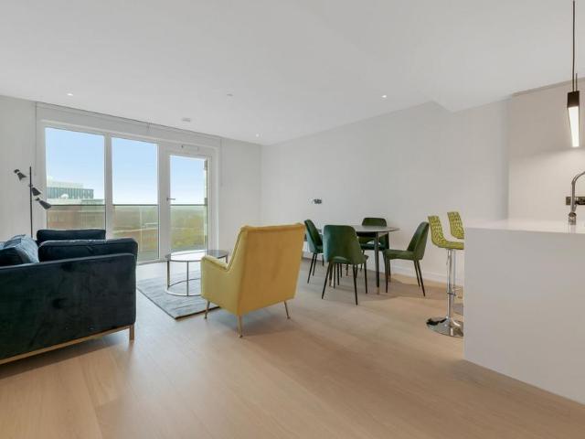 Belvedere Row Apartments, White City. 1 bed apartment to rent £3,300 pcm £762 pw