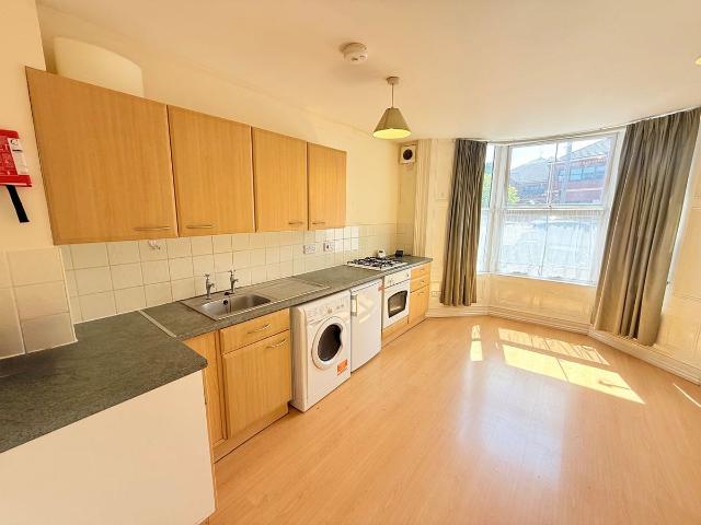 Belvedere Road, Taunton TA1, Studio to rent, £695 pcm | PrimeLocation
