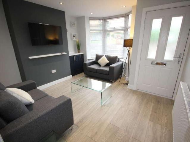 Belvedere Road, Burton Upon Trent, DE13
