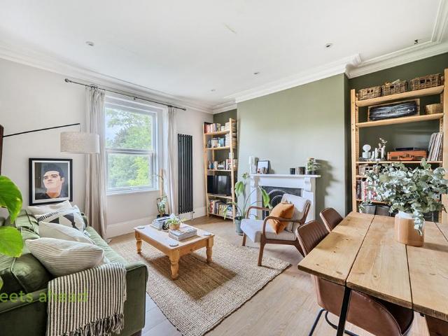 Belvedere Road, London, SE19 2 bed apartment to rent £2,000 pcm £462 pw