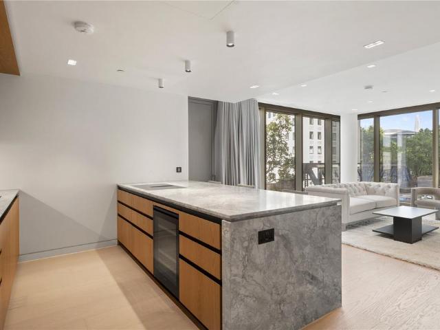 Belvedere Road, London, SE1 1 bed apartment to rent £5,200 pcm £1,200 pw
