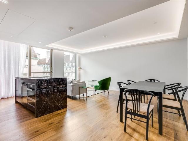 Belvedere Road, Southbank Place. 2 bed apartment to rent £6,690 pcm £1,544 pw