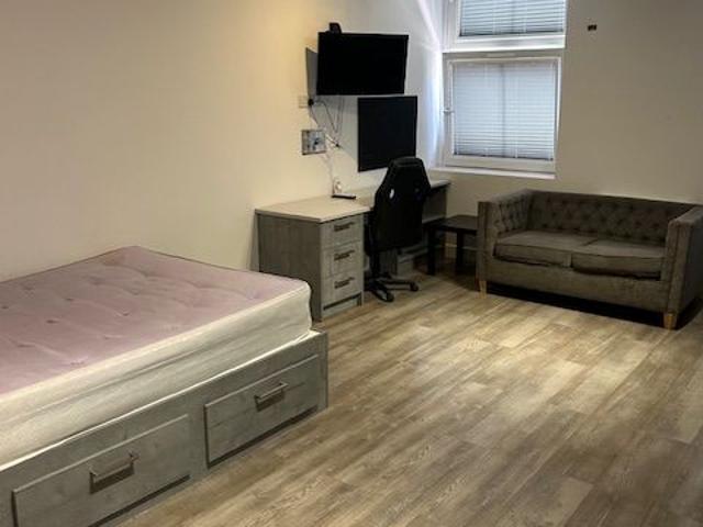 Belvoir St, Leicester LE1, Studio to rent, £900 pcm | PrimeLocation