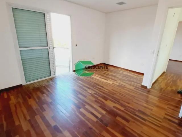 Belíssimo sobrado a 650 metros do Sesc!