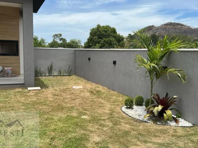 Belíssima casa dúplex á venda de alto padrão Condomínio Solaris Cajueiros Itaipuaçu Maricá/RJ