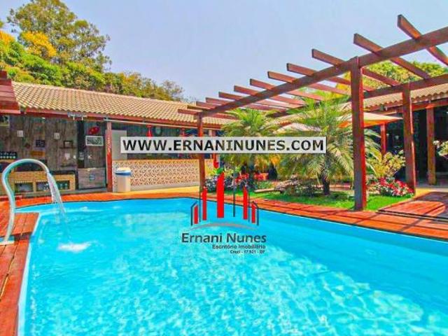 Bela Casa 3 Qtos 2 Suites Lazer top em Arniqueiras Ernani Nunes