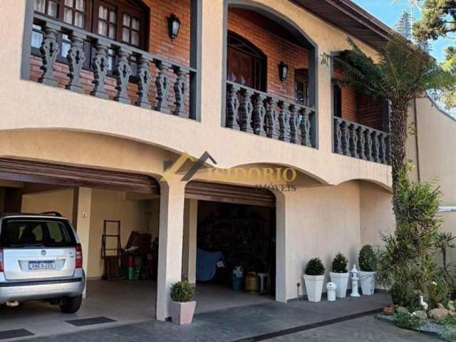 BELA CASA! 374m² DE ÁREA TOTAL, 03 QTOS SUÍTE, SACADA, LAZER