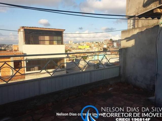 Bela casa com 150m² construídos no Jardim Record em Taboão da Serra à venda