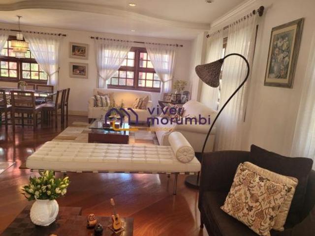 Bela casa Condomínio fechado ótima segurança 24 horas com excelente lazer com quadra de tênis