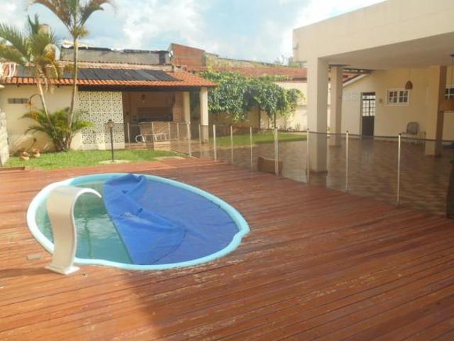 Bela casa c/área de lazer churras. piscina, 4 quartos suítes, Escriturada