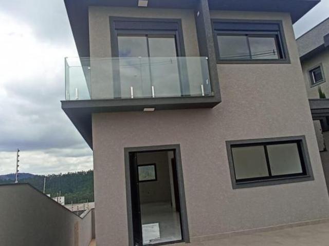 Bela casa á venda !