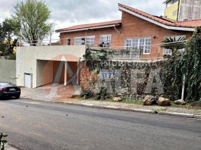 Bela Casa Alto Padrão P/ Investimento Comercial ou Residencial 3 Suítes Jardim dos Ipês Cotia/