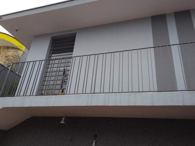 BELA CASA C/4DORM SENDO 1SUÍTE, TERRENO DE 10X25 250m²