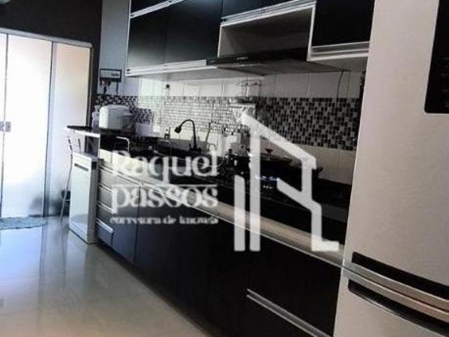 Bela Casa de 3 Quartos em Samambaia Norte