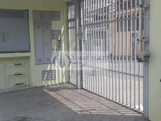 Bela casa de condominio com 2 dorms, 1 vaga no Artur Alvim