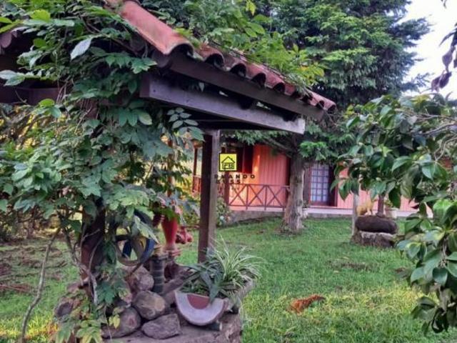 Bela casa em zona rural, apenas 10 min do centro de Igrejinha. Com
