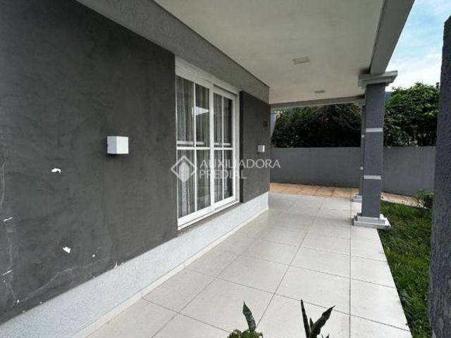 Bela casa mobiliada