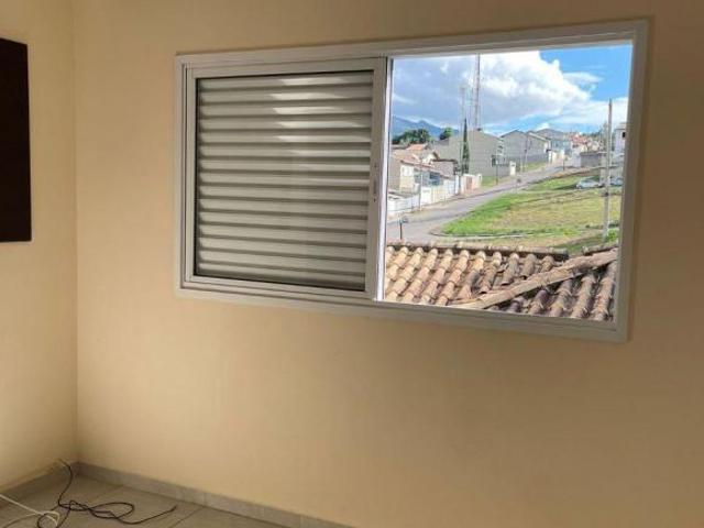 bela casa no bairro nobre ponte nova extrema MG