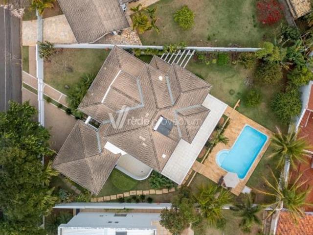 Bela Casa Sobrado. Resid. San Conrado, Sousas. 4 dorms. 3 stes. 379m²a.c./ 986m