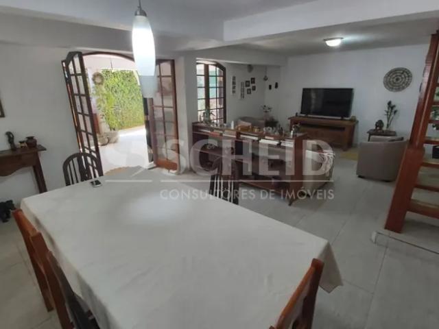 Bela Casa, Quatro dormitórios, uma suíte, três vagas, Jardim Umuarama